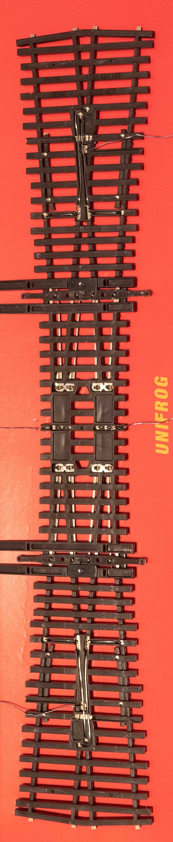 Peco HO Unifrog Double Slip - top (left) & bottom (right)
